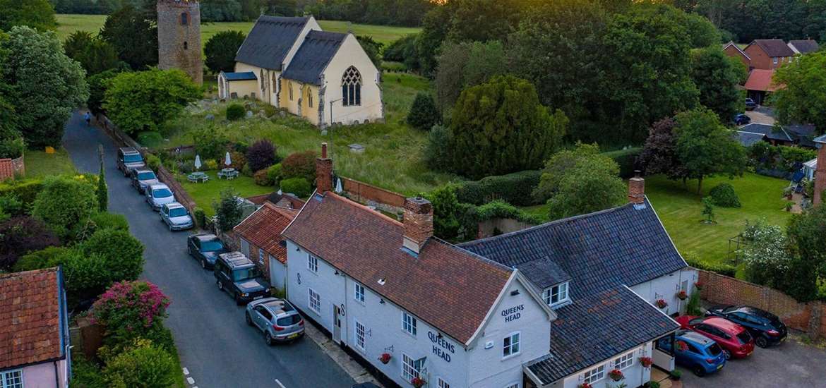 The Queen's Head at Bramfield - Where to Eat - Suffolk
