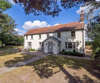 Guide to Orford Village Suffolk