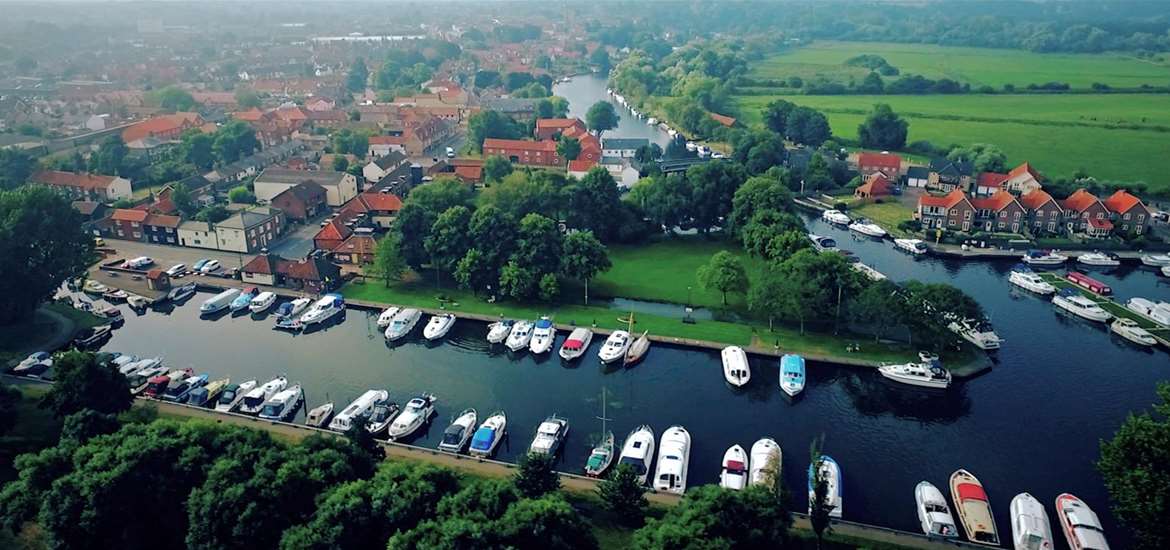 Guide to Woodbridge - a historic, riverside town in Suffolk
